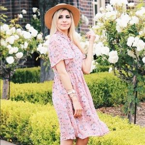 Gilli | Dresses | Gili Midi Floral Dress In Blush | Poshmark